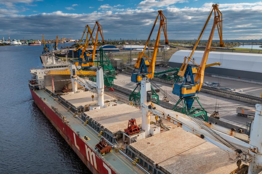 Rīgas brīvostas pārvalde veidos vienotu platformu multimodālo kravu ...
